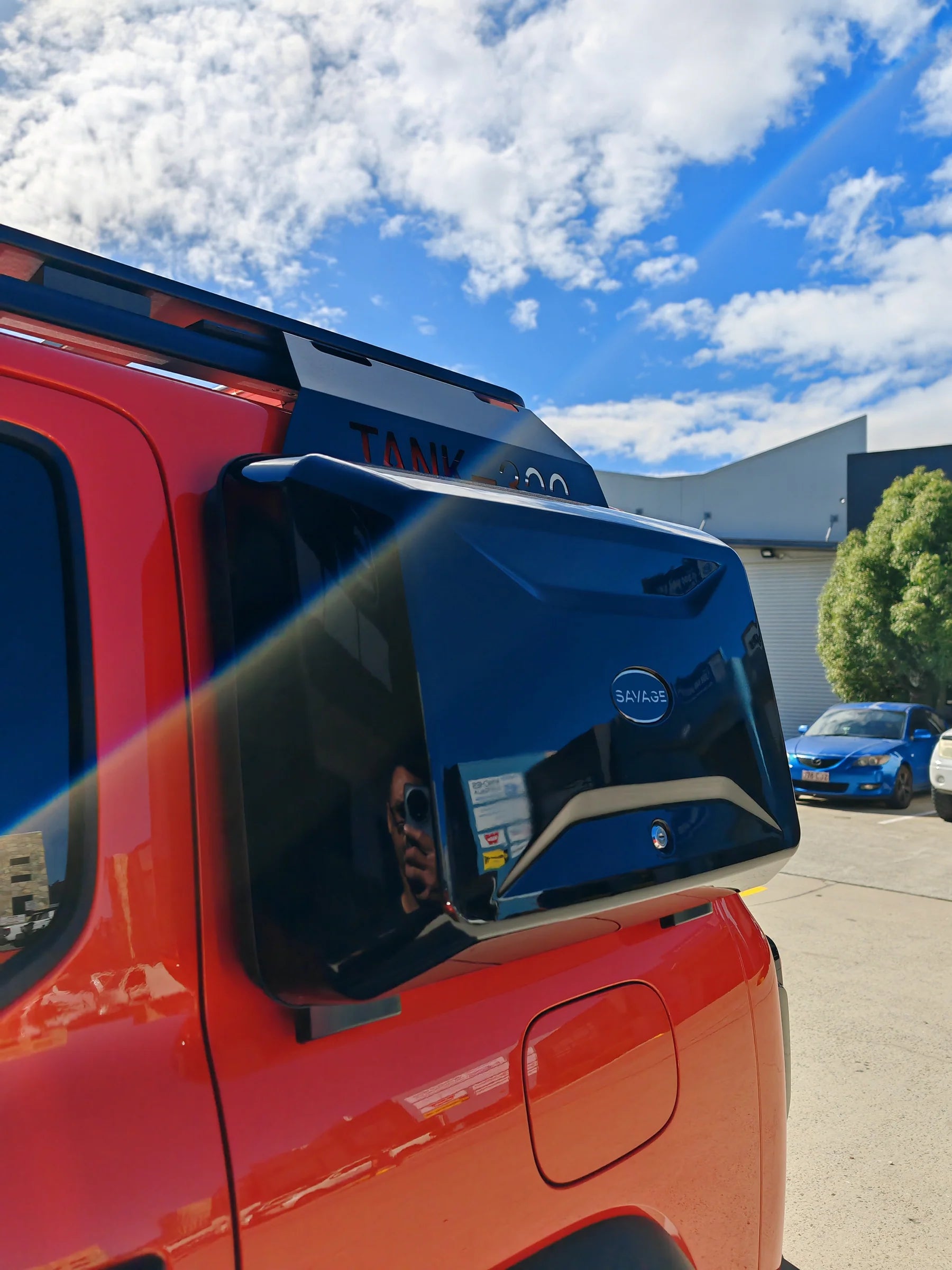 TANK 300 SIDE STORAGE BOX – JM 4X4 Suspension